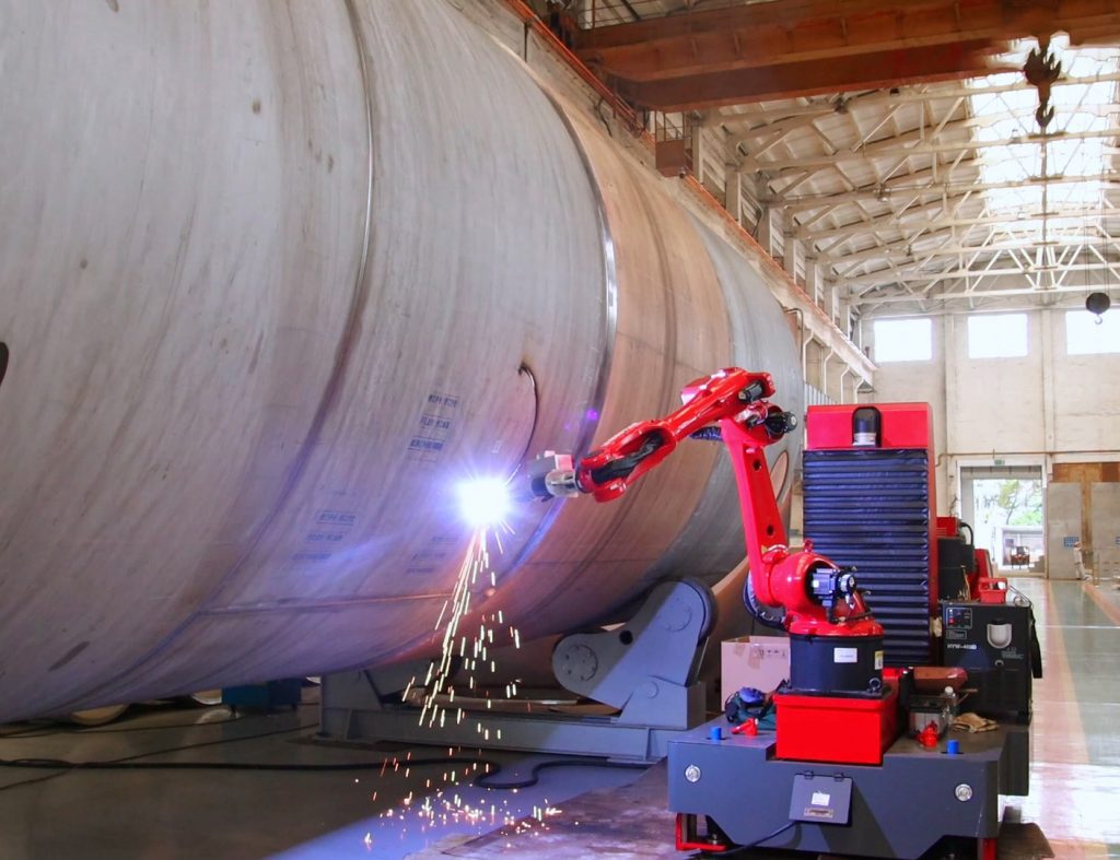 Mastering the Integration of Robotics with Plasma Cutting Technology in 2025 - EVS Robot